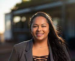 Historias de impacto que inspiran | Azeeza Rangunwala - Departamento de ...